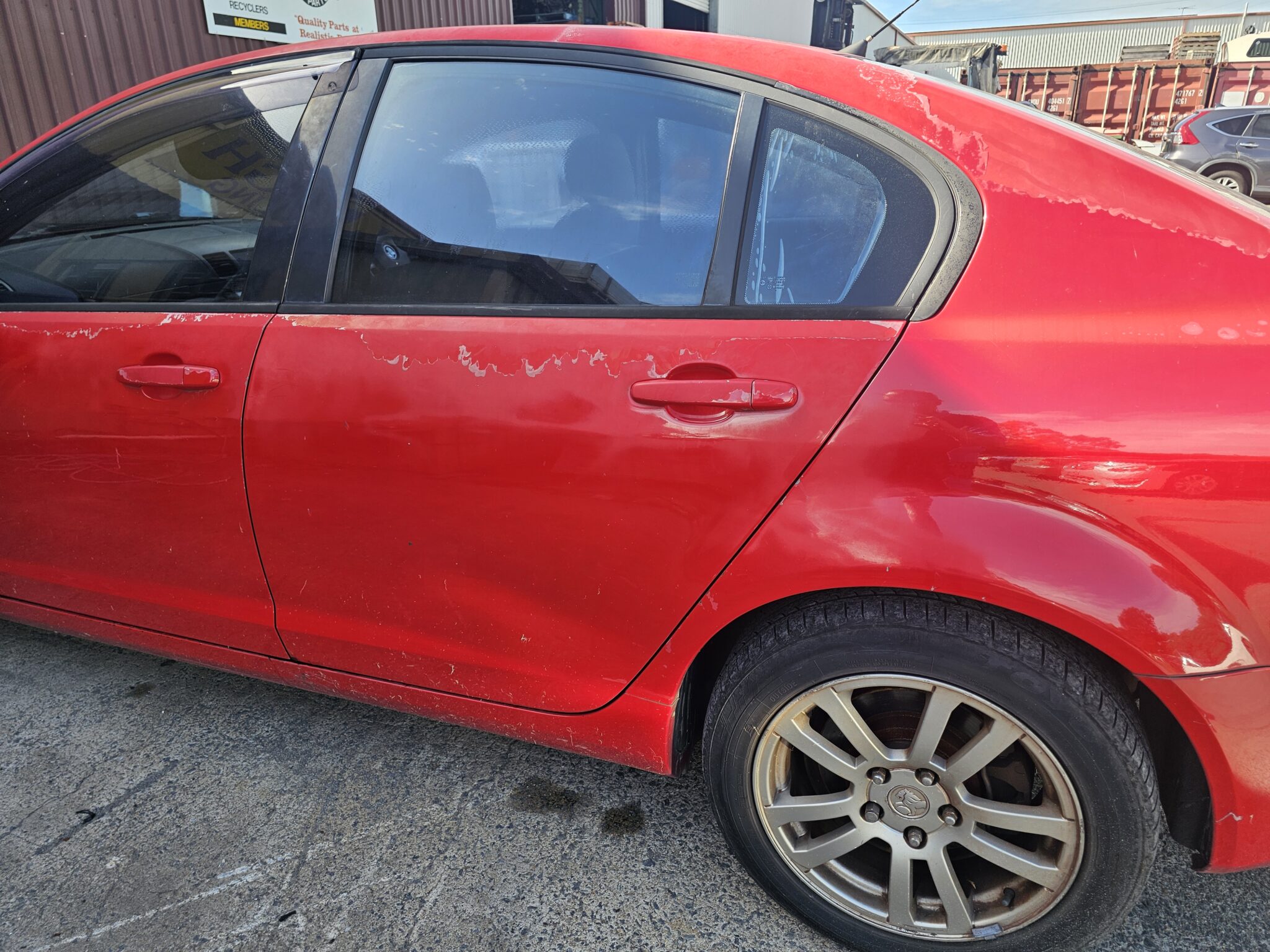 Wrecking 2008 VE Omega Commodore Sedan