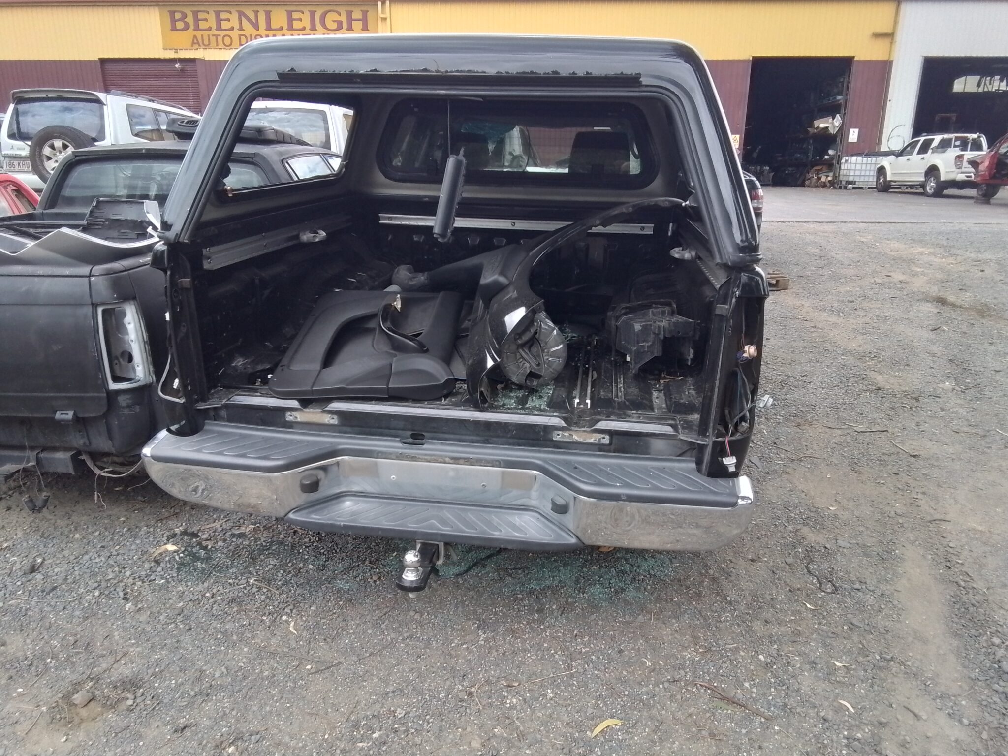 Nissan Navara 2008 Auto Diesel 2.5 (Wrecking)